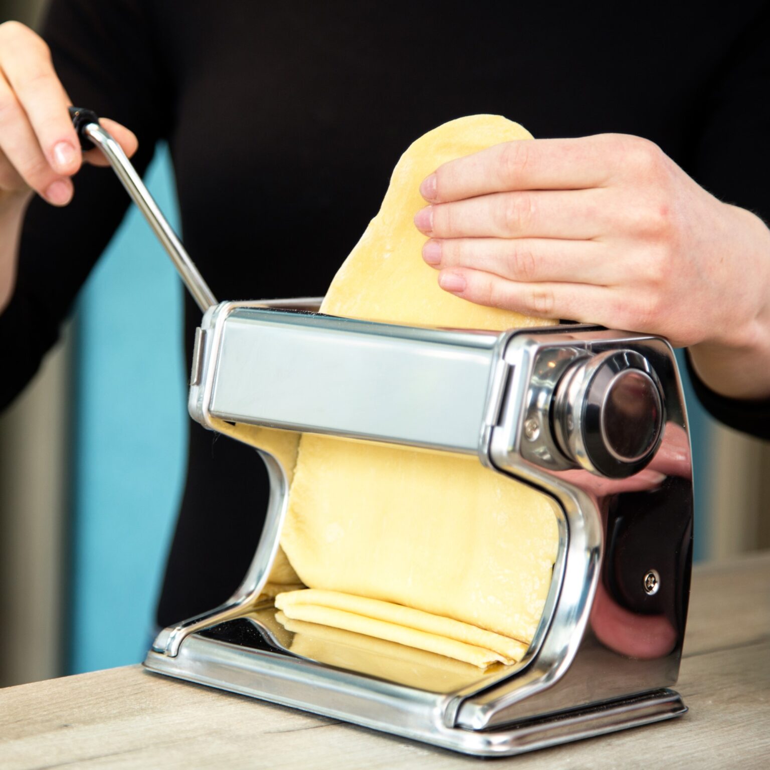 Machine à pâtes manuelle avec étendoir - VeoHome